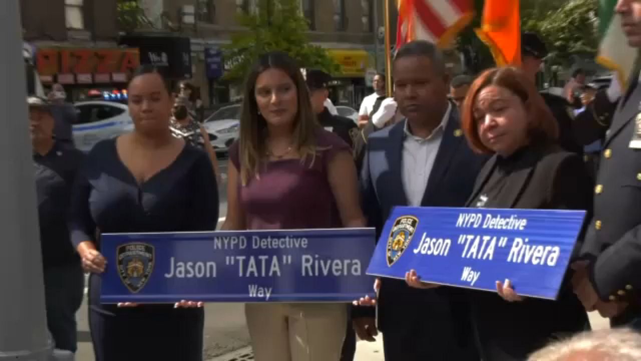 Hhomenaje para el recordado detective Jason Rivera en Inwood